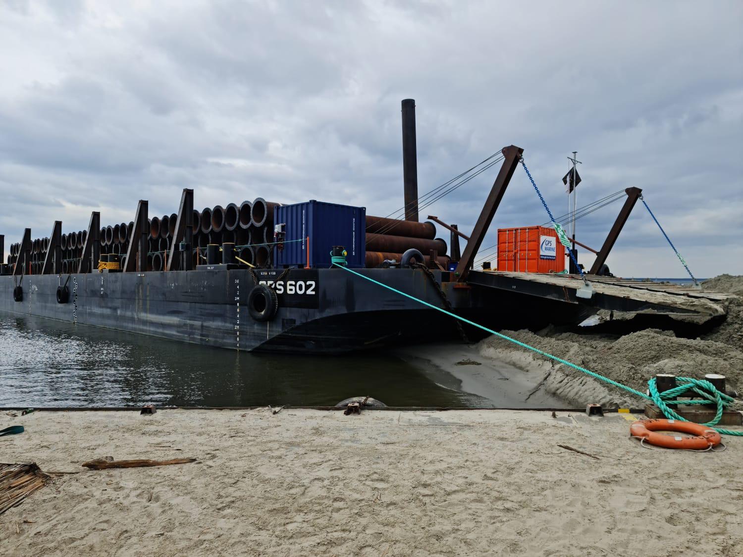 Ramps (Hydraulic operated) - Landfall